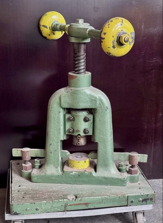 Manuelle Spindelpresse, Werkstattpresse, robust (Gebraucht) in Bern für ...