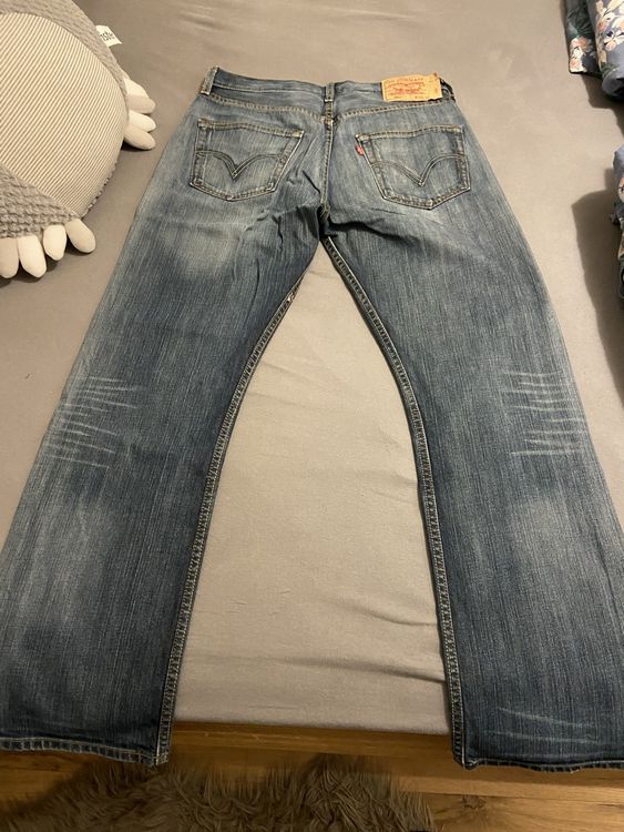 Jean Levi’s 501 W33 L32 (Gebraucht) in Villarbeney für CHF 28 – mit Lieferung auf Ricardo kaufen