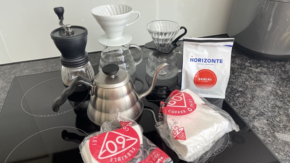 Hario Filterkaffee-Set mit Mühle und Wasserkessel (Gebraucht) in Hinwil ...