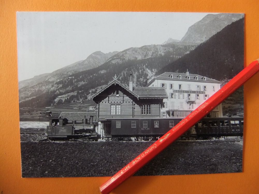 Reproduktion Lokomotive Visp-Zermattbahn beim Bahnhof Randa (Gebraucht) in St. Niklaus VS für ...