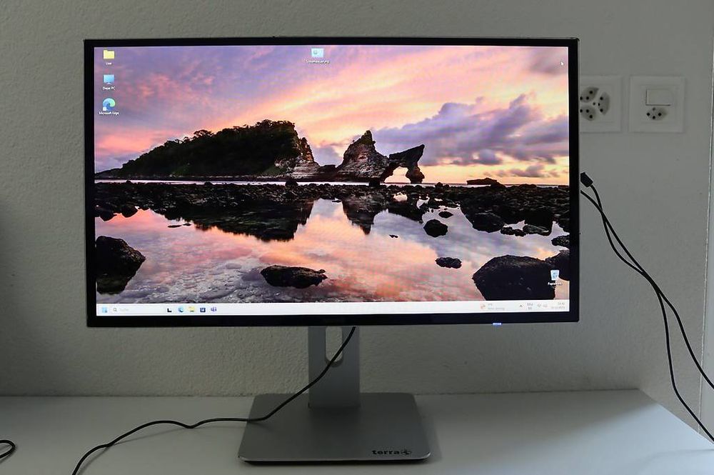 All-in-One Computer 27" Intel i7 Prozessor, Windows 11 Pro (Gebraucht ...