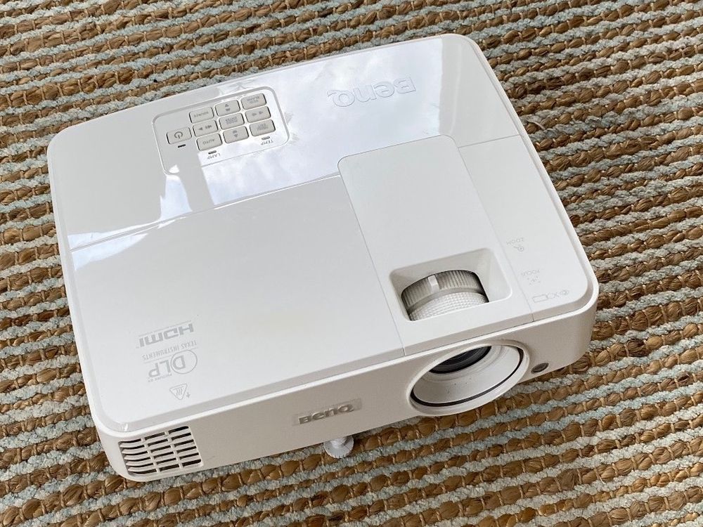 Full-HD 3D Beamer BenQ TH530, 3200 ANSI Lumen (Gebraucht) in Siebnen ...
