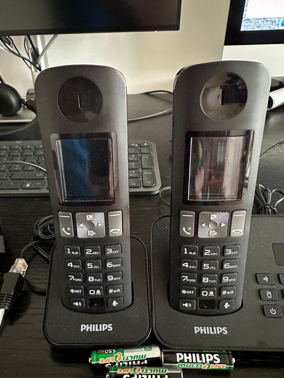 Philips DECT Telefon Basistation mit AB + 2. Telefon | Kaufen auf Ricardo