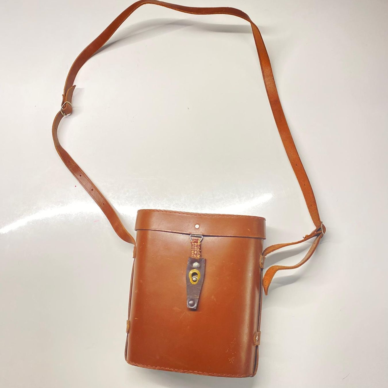 Vintage Echtleder Feldstecher-Tasche, braun (Gebraucht) in Krauchthal ...