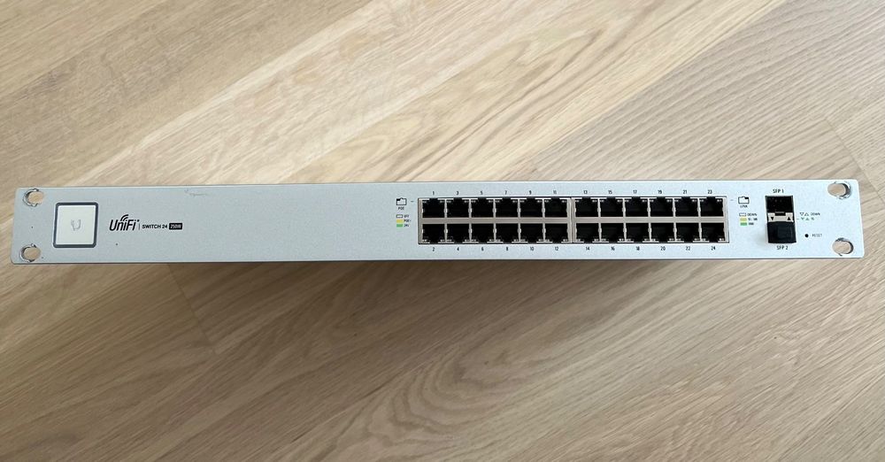 Unifi Ubiquiti 26 Port Poe+ switch | Kaufen auf Ricardo