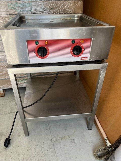 Franke Grillplatte AGH 2, 400V ab CHF 1.00 (Defekt) in Winterthur für ...