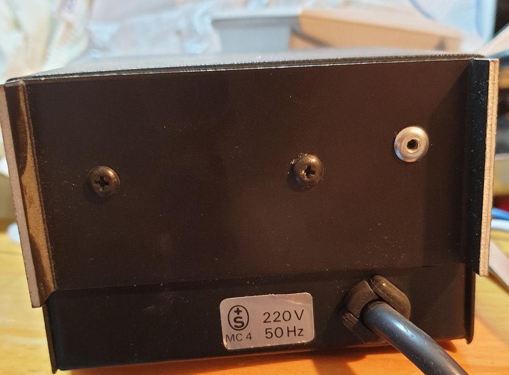 Netzteil 13.5V, 1.5A mit Trafo linear (Gebraucht) in Horw für CHF 20 ...