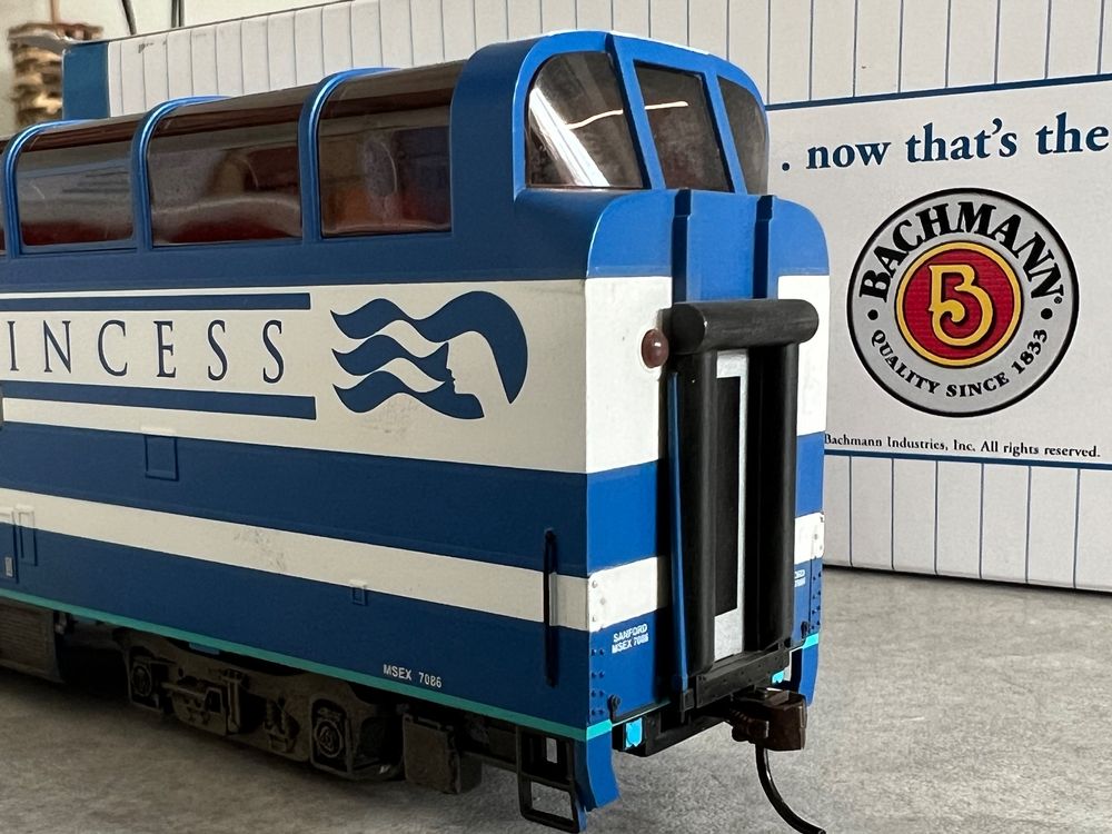 H0 / 98' FULL DOME PASSENGER CAR / PRINCESS RAIL TOURS / ARR (Gebraucht ...