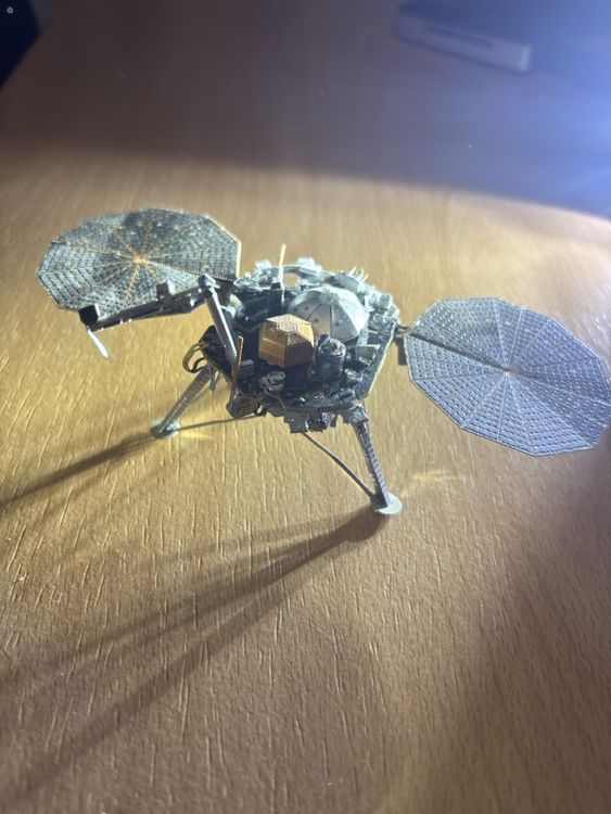 Metall-Modellbausatz: Mars InSight Lander, komplett. (Gebraucht) in ...