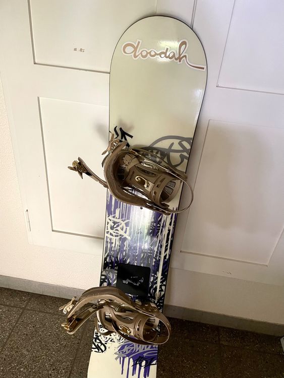 Cooles Graffiti Burton Allround Board&RIDE Bindung & Boots (Gebraucht ...