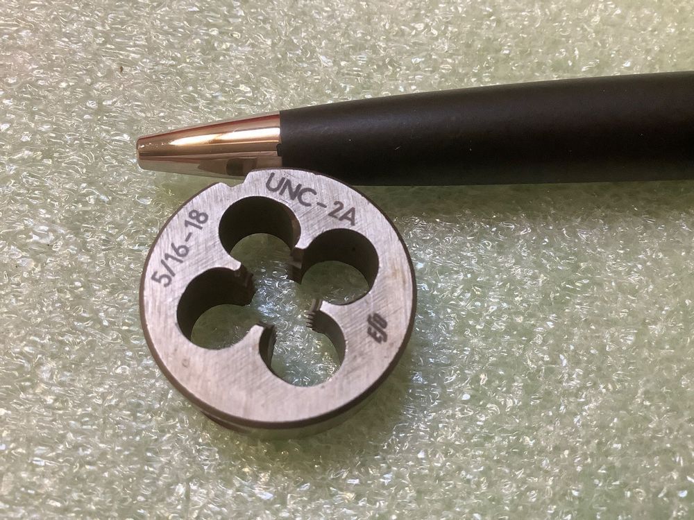 UNC 5/16“ - 18 Schneideisen / Filière von ESO Swiss (Neu (gemäss Beschreibung)) in Widnau für ...