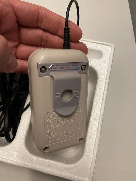 Nintendo Game Boy Rechargeable Battery Pack/AC Adapter (Gebraucht) in ...