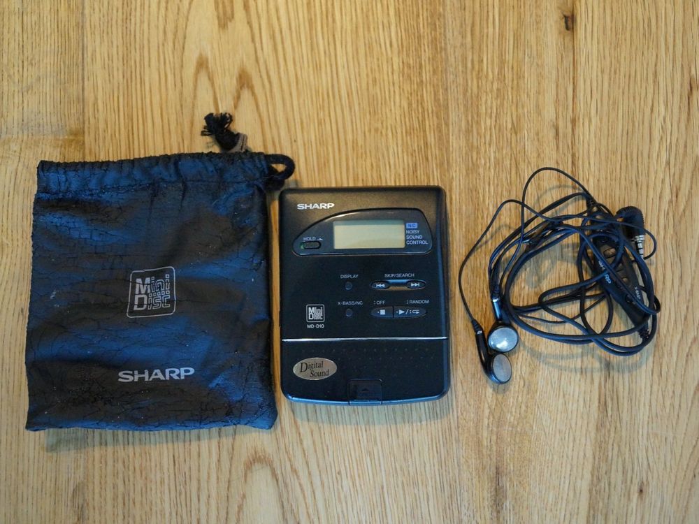 Sharp MD-D10 Welterster MiniDisc Player mit Pink Floyd Disc | Kaufen ...