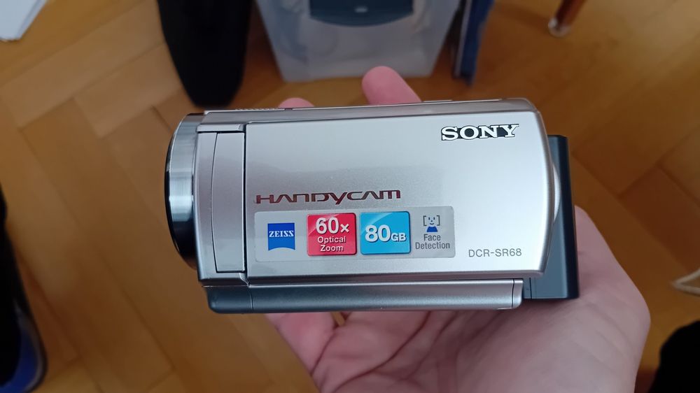 Caméra Sony DCR-SR68 Handycam Disque dur 80 Go | Kaufen auf Ricardo