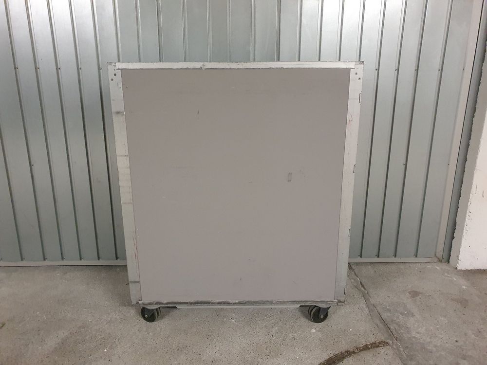 1/1 Fullsize Airline Trolley | Kaufen auf Ricardo