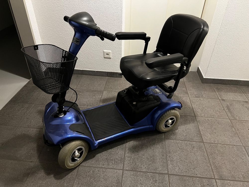 Elektro Scooter Explorer 4 (Gebraucht) in Hinwil für CHF 91 – nur ...
