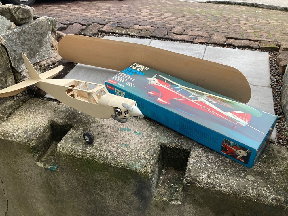 Modellflugzeug „Graupner Piper PA 18 Super Cup“ | Acheter sur Ricardo