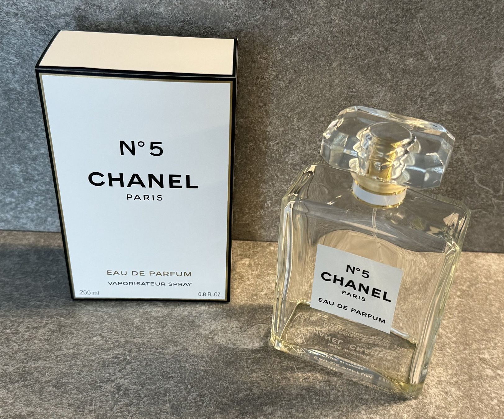 CHANEL N°5 200ml FLACON LEER ... (Neu (gemäss Beschreibung)) in Klosters für CHF 22 – mit ...