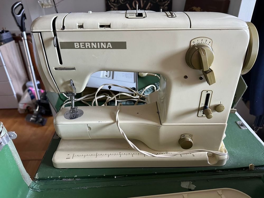 Bernina 731 Nähmaschine Retro Vintage mit Koffer (Gebraucht) in Zürich ...