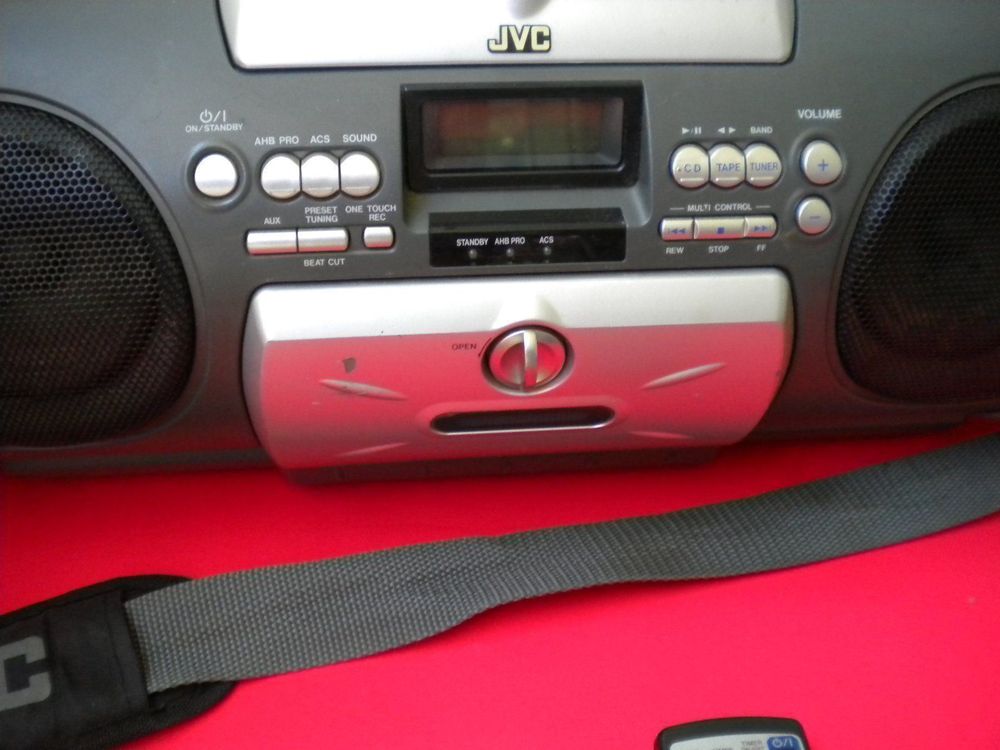 JVC ( Ghettoblaster) RV-B55 GY günstig (Gebraucht) in Spreitenbach für ...