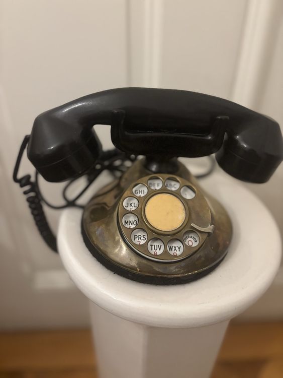 Téléphone vintage noir et or à cadran rotatif 📞 (D'occasion) à Genève ...