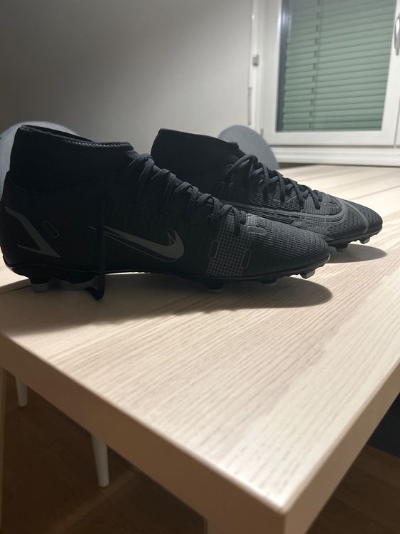 Fussballschuhe Grosse 45