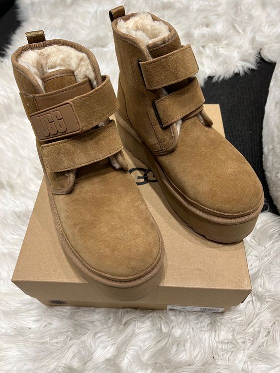 Ugg boots semelles plateau (Gebraucht) in Chez-le-Bart für CHF 70 – mit ...