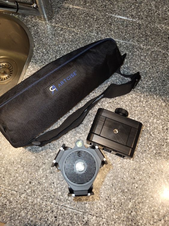 Camera Stativ klein (Neu und originalverpackt) in Eriswil für CHF 1 ...