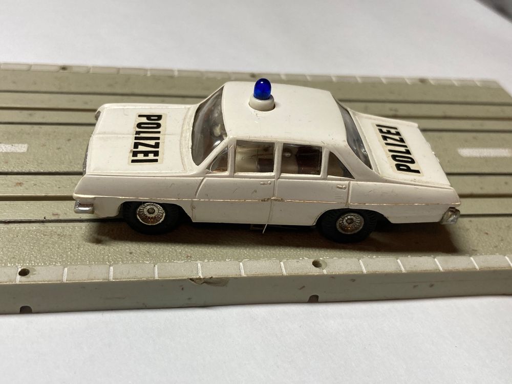 Faller ams Opel Diplomat weiss Polizei mit Blinklicht (Gebraucht) in ...