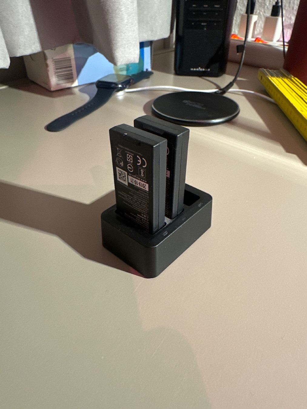 2x Fullymax Akkus und Ladegerät - Zu DJI Tello Drohne (Gebraucht) in ...