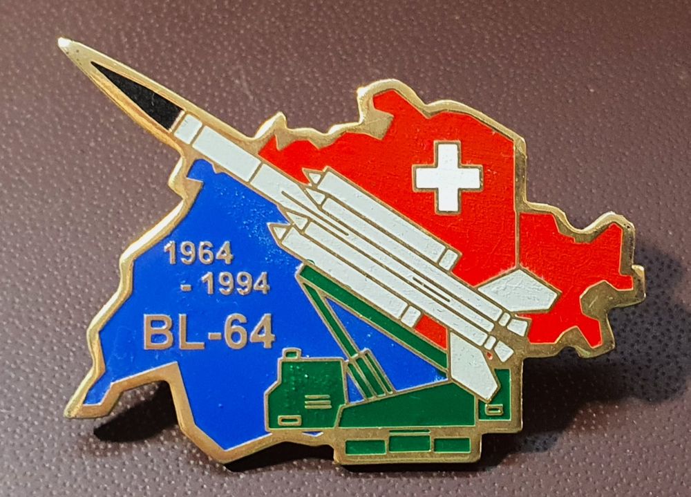 S387 - Pin Swiss Army Militär Raketen Abwehr BL-64 1964-1994 (Gebraucht) in Reinach BL für CHF 2 ...