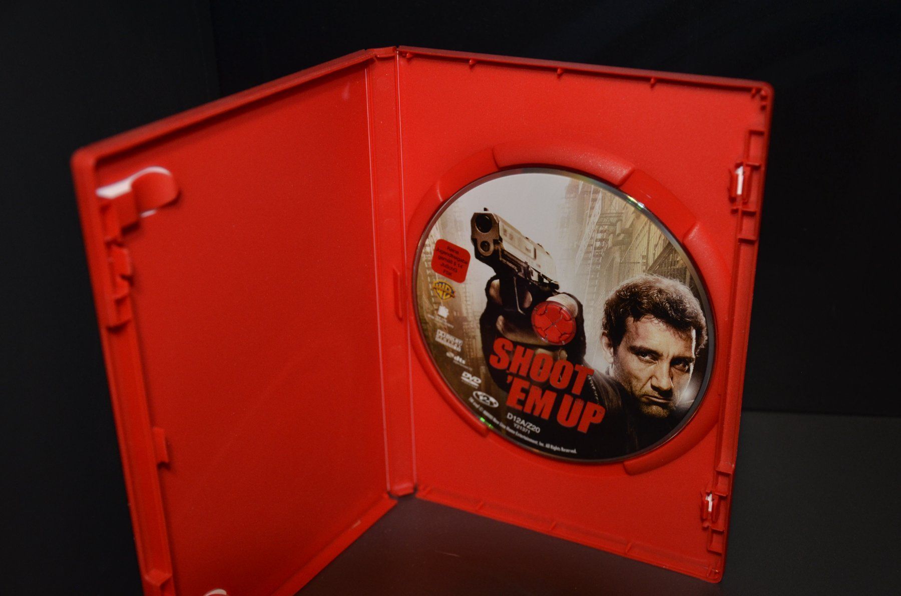 DVD - Shoot'em Up! - Versand A-Post nur CHF 2.50! (Gebraucht) in ...