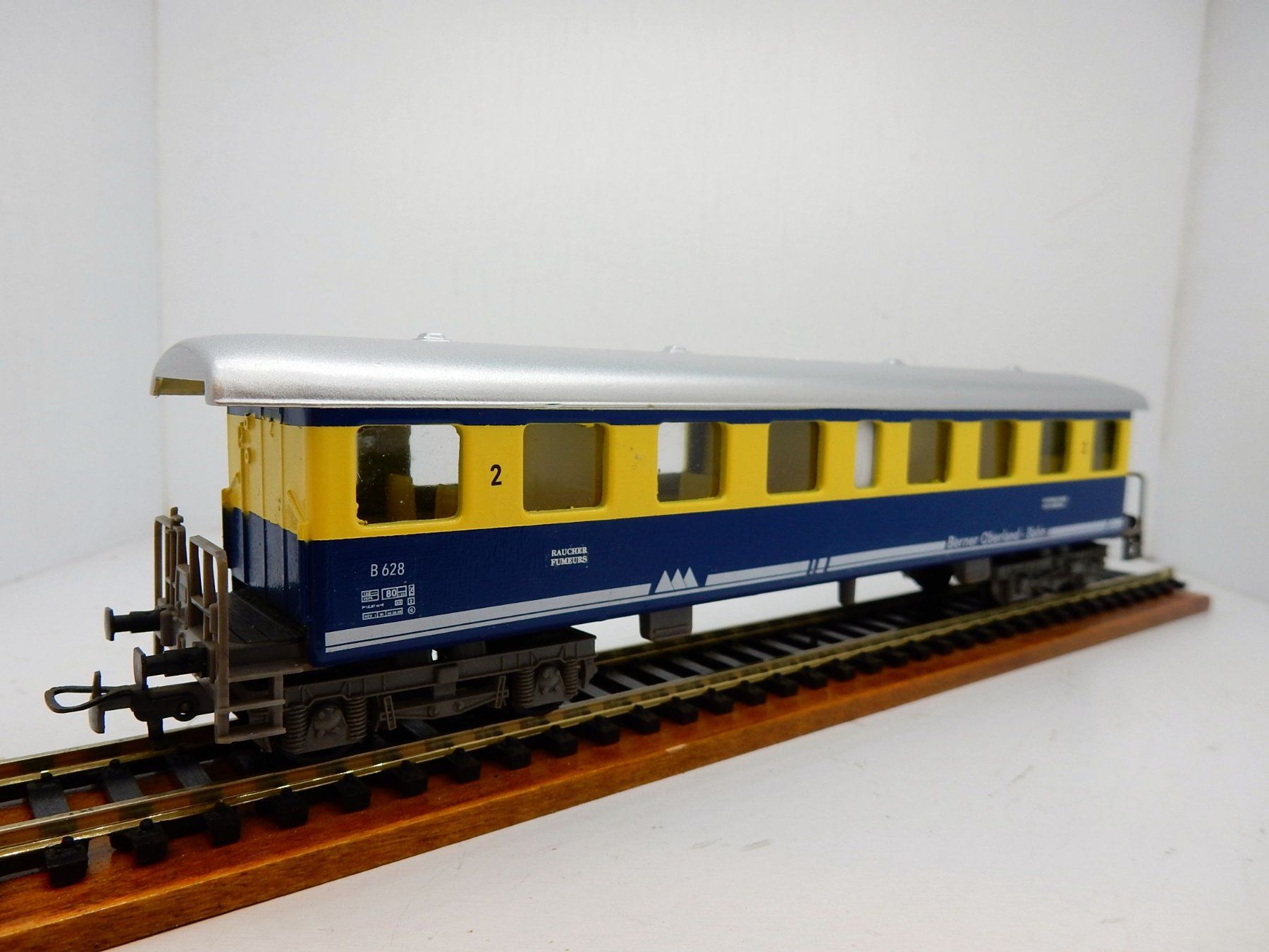 HO- BOB "Berner-Oberland Bahn" Motrice Fe 4/4 + voit. 2 Cl (D'occasion ...