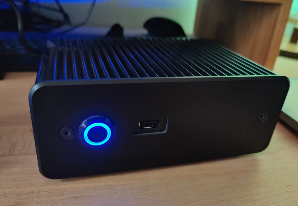Intel NUC i3, 8GB / 256GB, fanless/silent (Gebraucht) in Rheinfelden ...