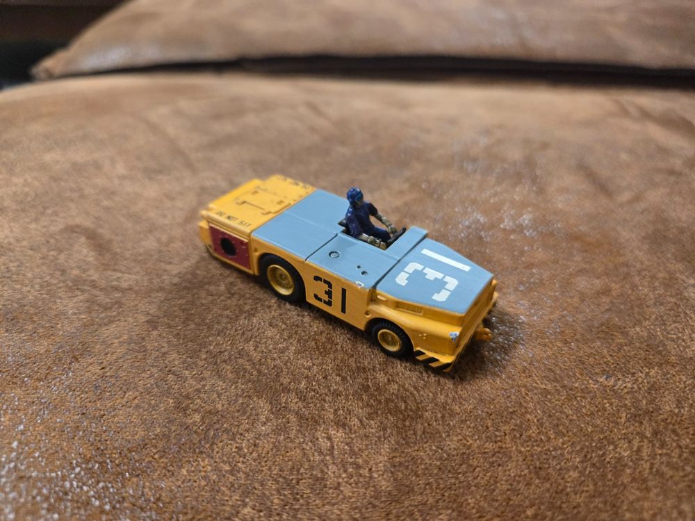 Hobby Master 1:72 MD-3 Mule Tow Tractor USN (Gebraucht) in Lyss für CHF ...