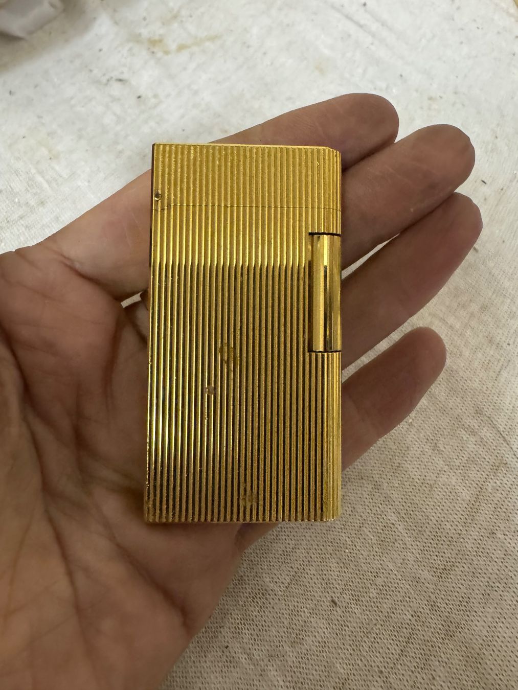 Feuerzeug (CARAN D ACHE SWISS MADE ) Nr 70 (Gebraucht) in Effretikon für CHF 130 – nur Abholung ...