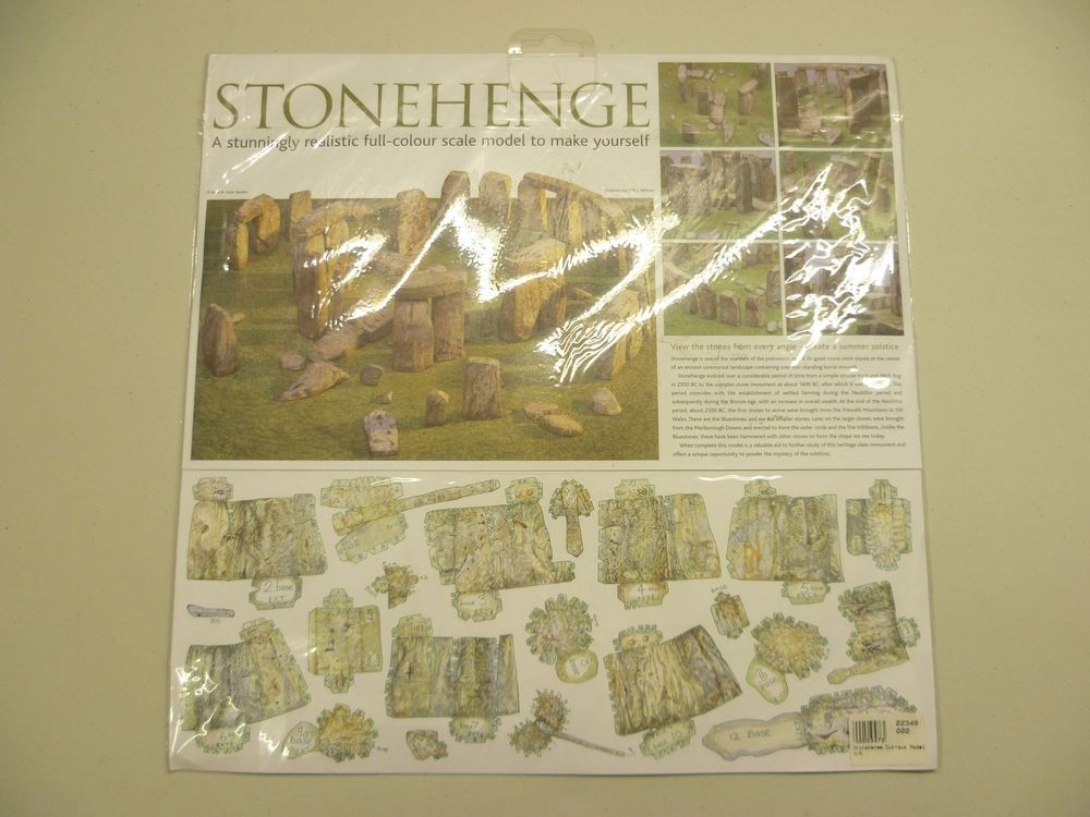 Stonehenge Kartonmodellbogen scale model (Neu und originalverpackt) in ...