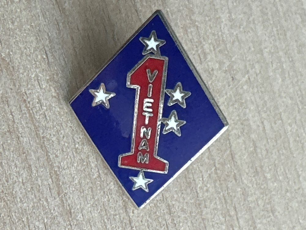 Pin Vietnam | Kaufen auf Ricardo