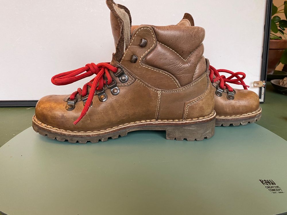 Fast neue Wanderschuh Klassiker | Kaufen auf Ricardo