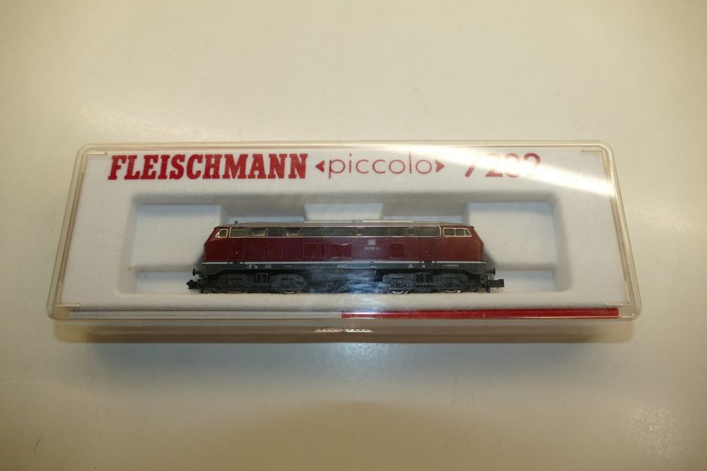 Fleischmann N: DB Diesellok BR210 (Neu (gemäss Beschreibung)) in ...