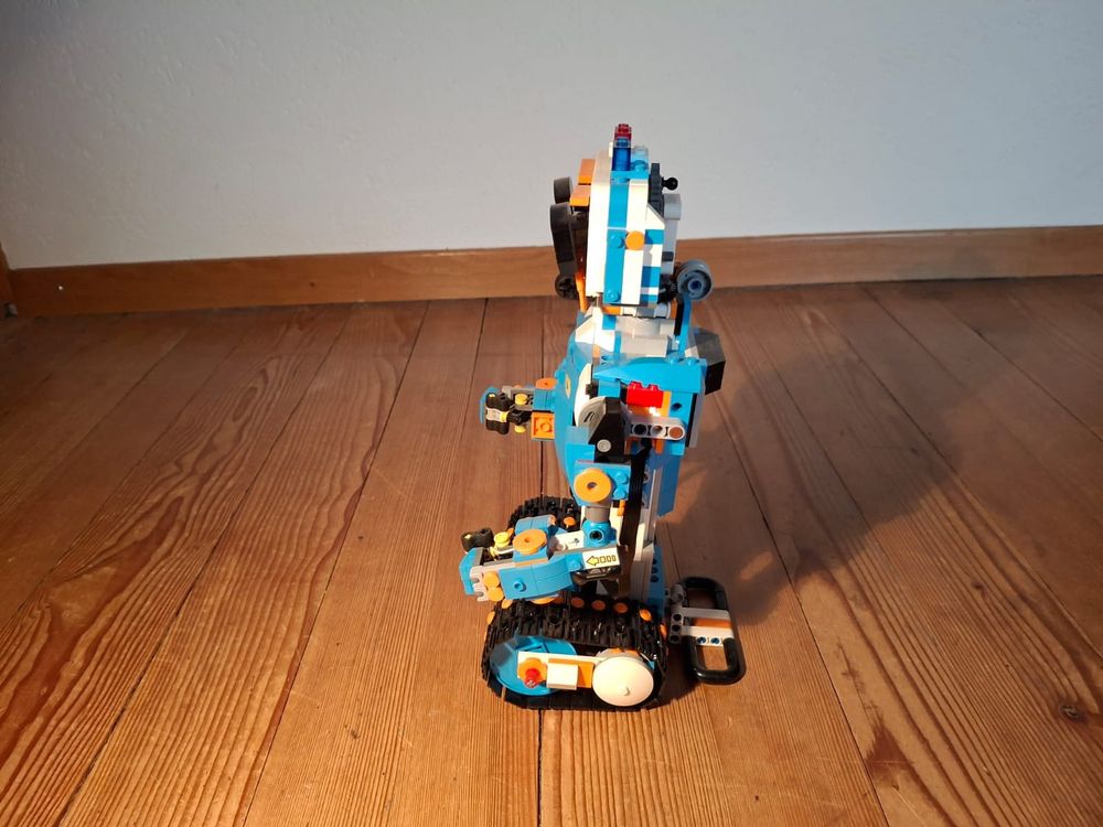 Lego Boost Robot Bausatz 17101 - Top Zustand! Komplett! (Gebraucht) in ...