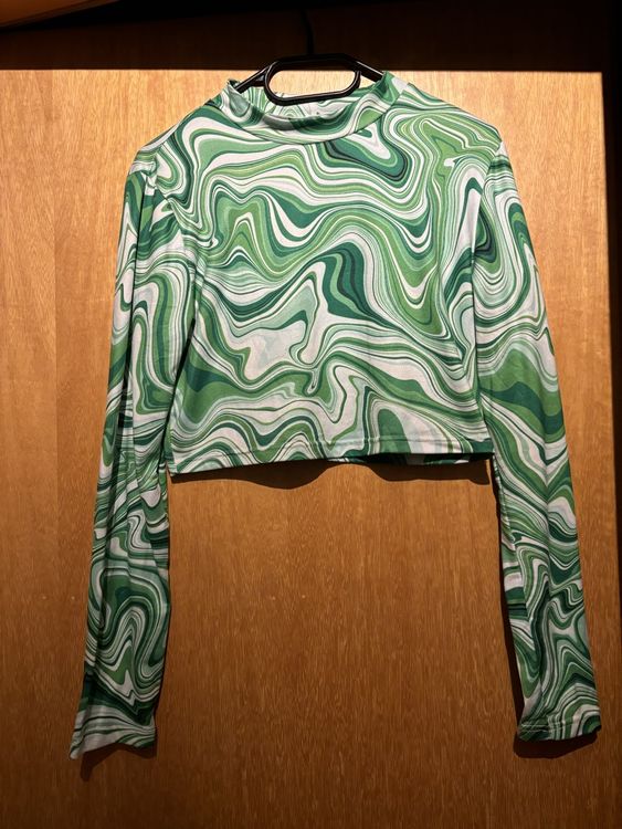 pull crop top shein (Neu (gemäss Beschreibung)) in Sion für CHF 3 – mit ...