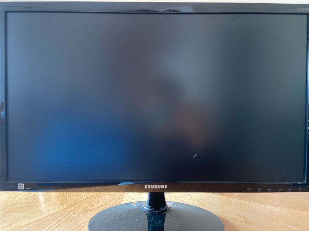 Samsung Monitor S24D300 (Gebraucht) in Thun für CHF 1 – nur Abholung ...