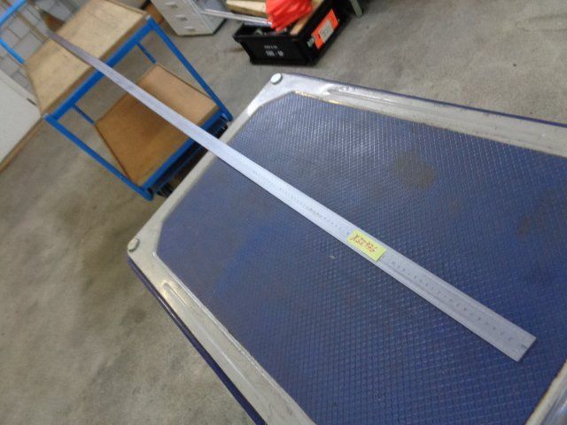 CSE INOX Massstab 3000mm / X33976 (Gebraucht) in Urtenen-Schönbühl für ...