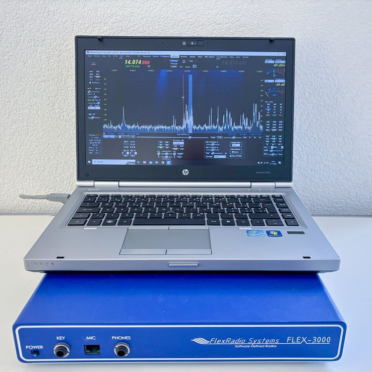 Flexradio Flex-3000 (ATU) + Laptop | Kaufen auf Ricardo