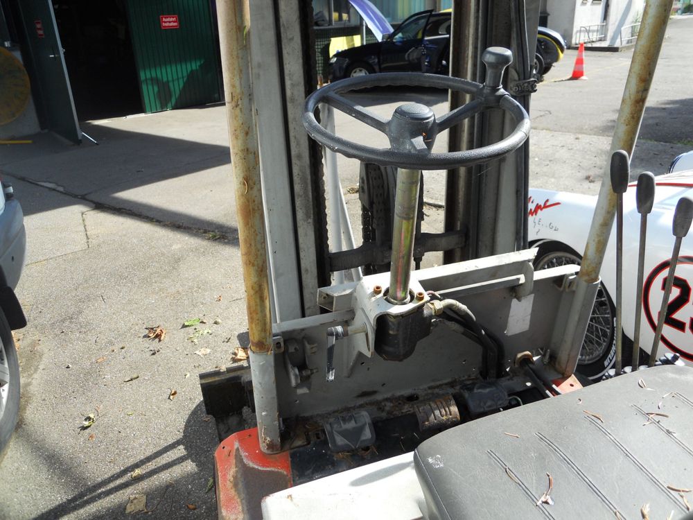 Hubstapler Linde E 15 mit Triplexmast (Gebraucht) in Oetwil am See für ...