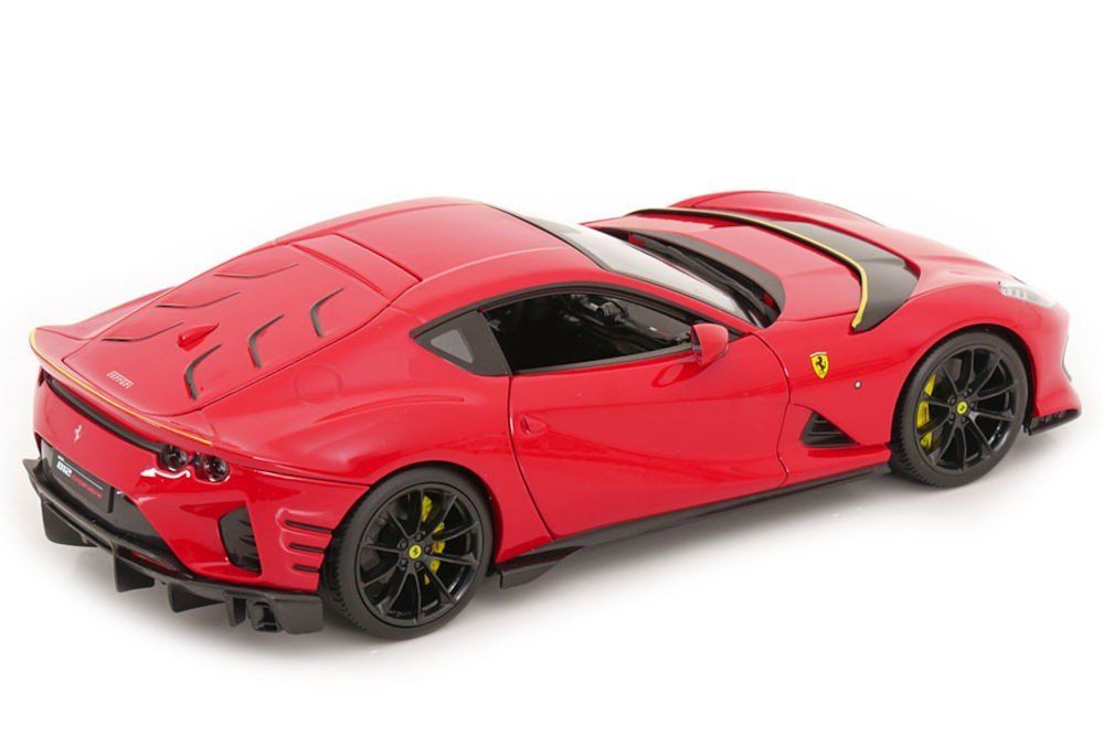 Ferrari 812 Competizione year 2021 rot 1:18 Bburago (Neu und ...