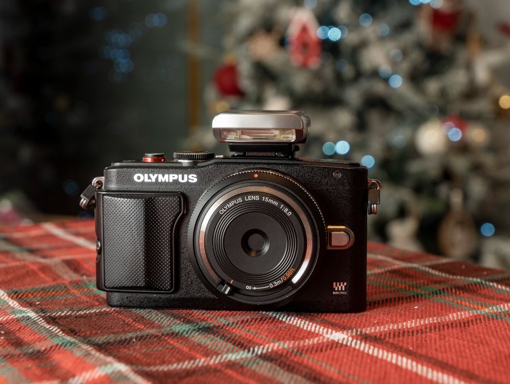 Olympus E-PL6 + Body cap 15mm f8, street photography combo! (Gebraucht ...