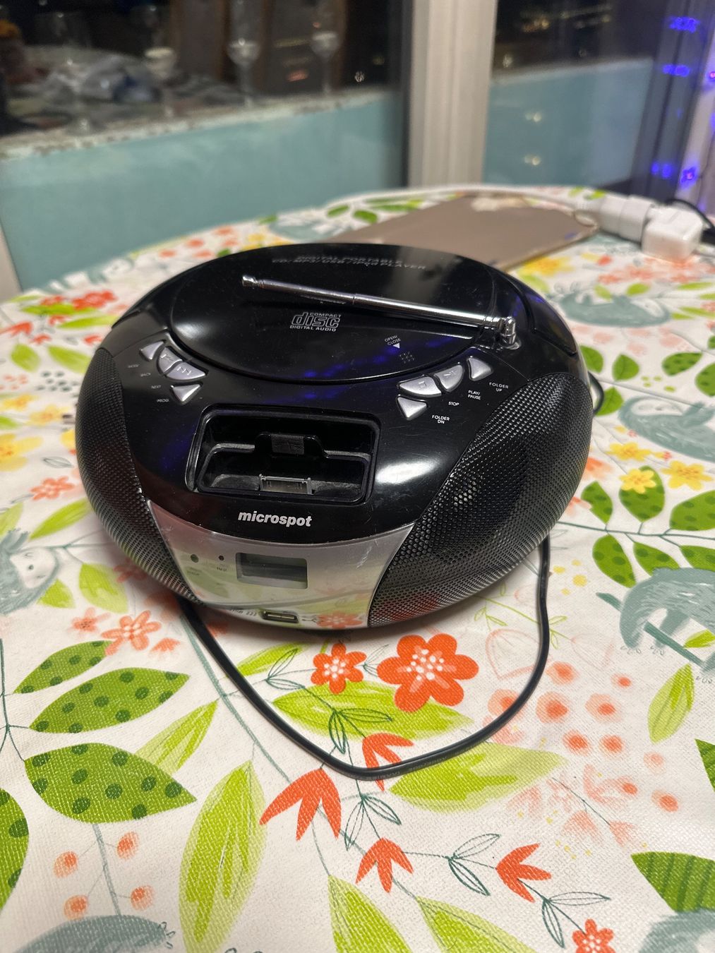 Retro Microspot CD-Player/Radio - Top Klang! (Gebraucht) in Thun für ...