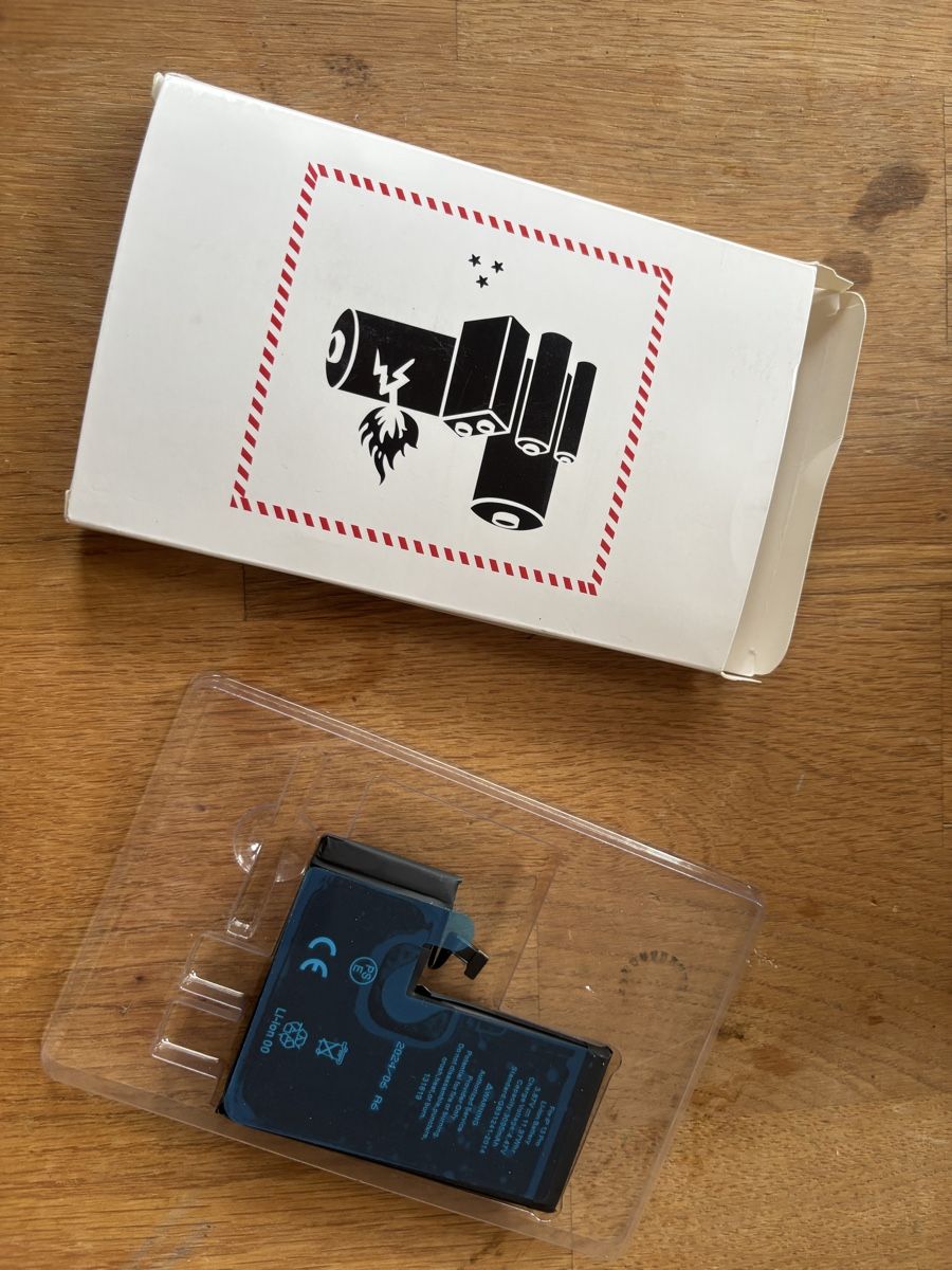 Batterie iPhone 13 Pro - Neuve (Neuf avec emballage d'origine) à ...